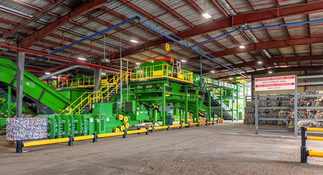 Recycling Center - Sacramento Recycling & Transfer Station | WM